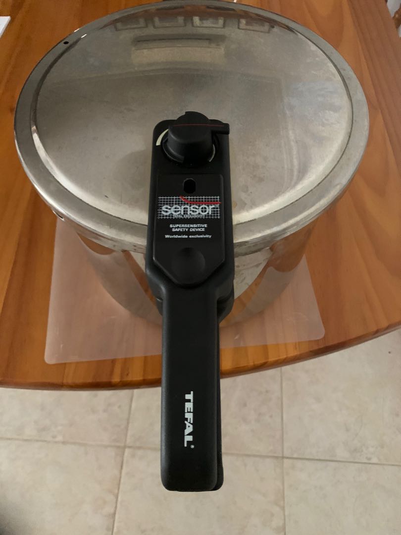 Tefal pressure cooker 10Lt, TV & Home Appliances, Kitchen Appliances ...