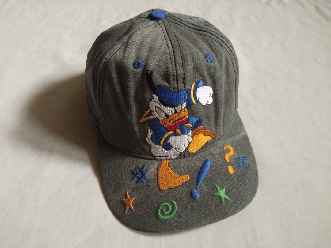 VINTAGE DONALD DUCK By GOOFY'S HAT CO., Men's Fashion, Watches ...