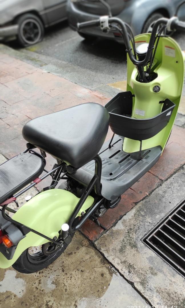 SUZUKI Choi Nori Motor scooter 40cc, Motorbikes on Carousell