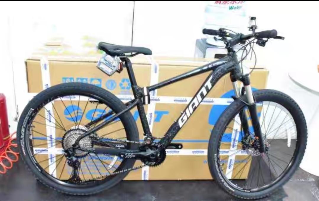 Giant XTC 820, Sports Equipment, Bicycles & Parts, Bicycles on Carousell
