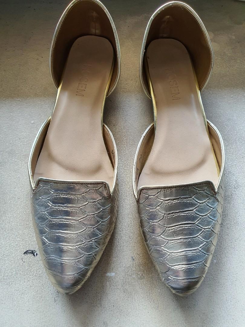 Matte gold sexy open side shoes, Women's Fashion, Footwear, Flats ...