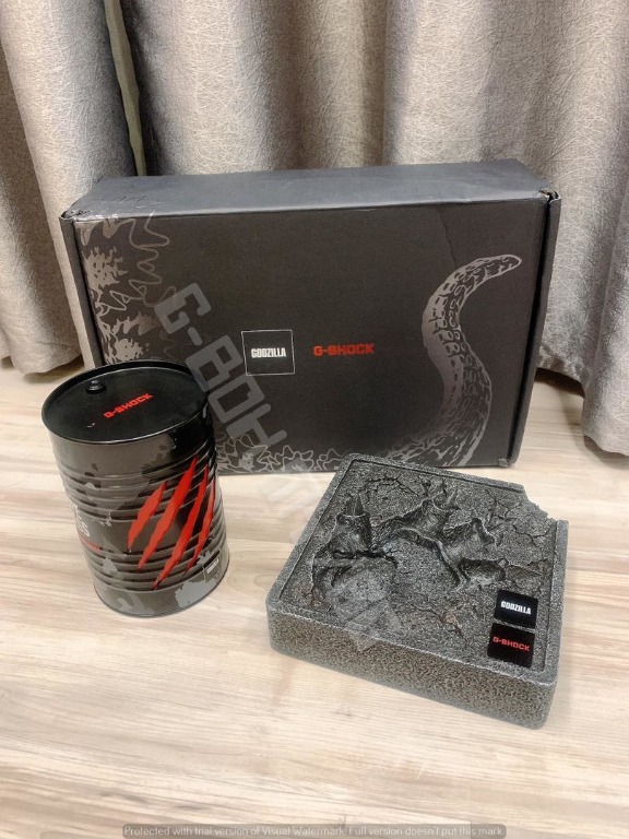 ORIGINAL G-SHOCK x GODZILLA Limited Edition Display Case, Hobbies ...