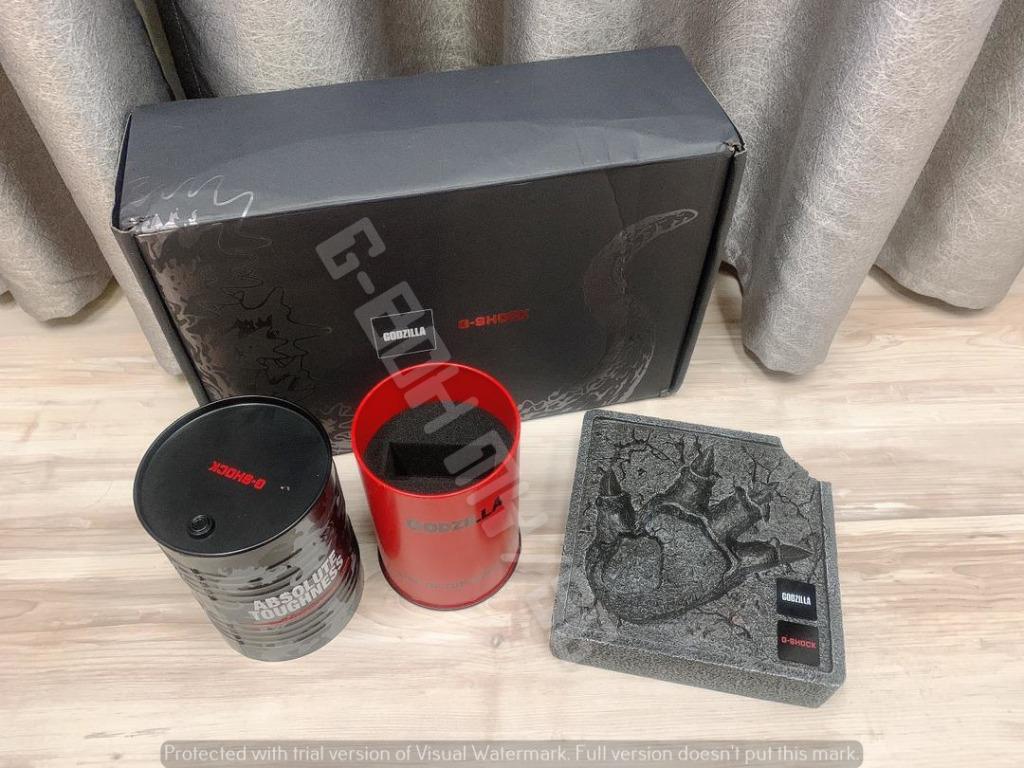 ORIGINAL G-SHOCK x GODZILLA Limited Edition Display Case, Hobbies ...
