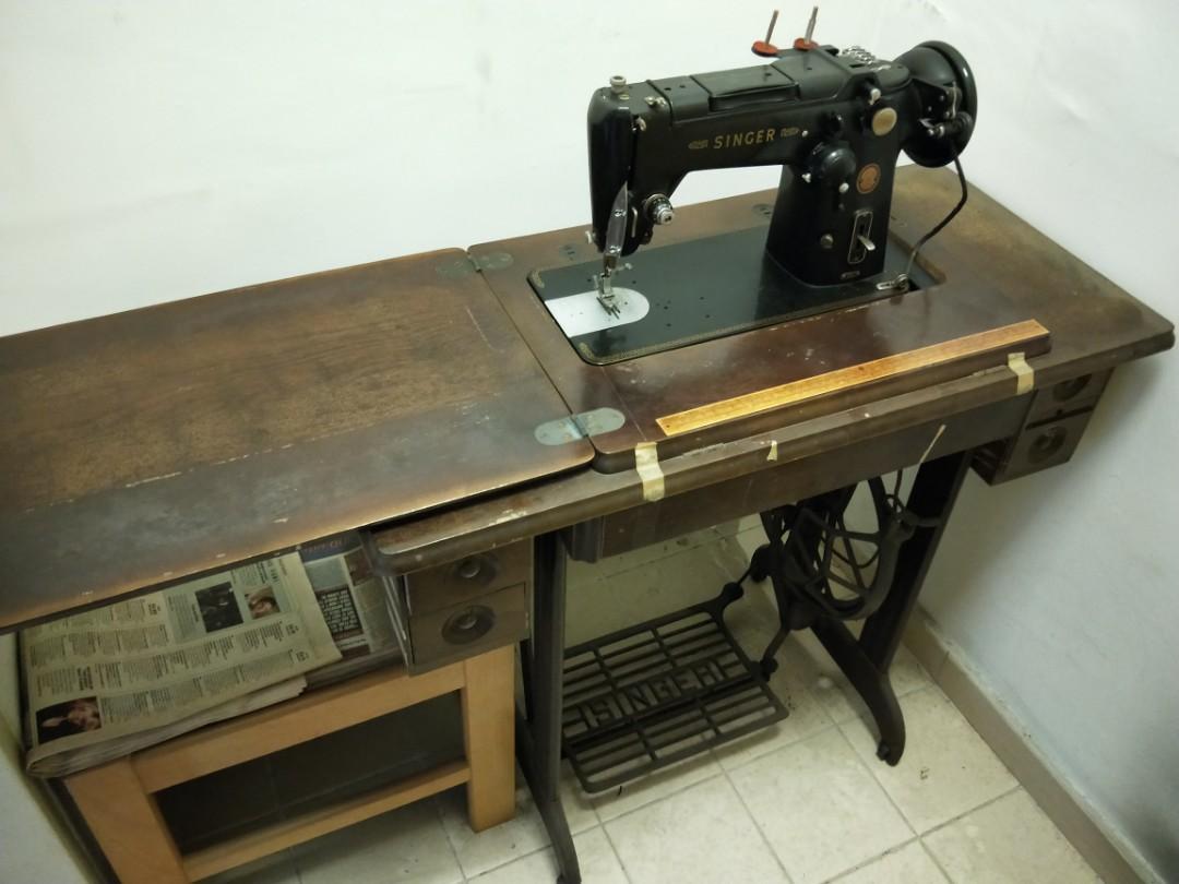 Singer 319K Sewing Machine, Hobbies & Toys, Memorabilia & Collectibles ...