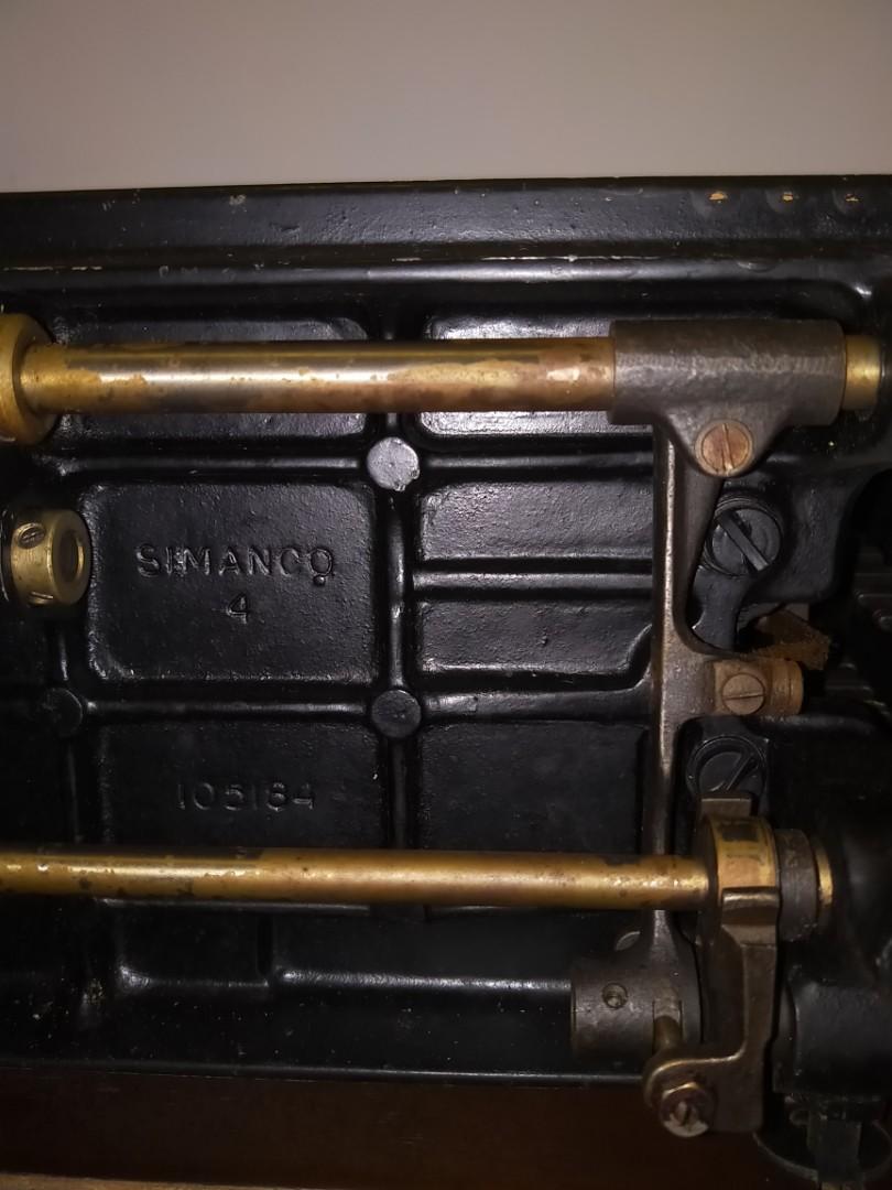 Singer 319K Sewing Machine, Hobbies & Toys, Memorabilia & Collectibles ...