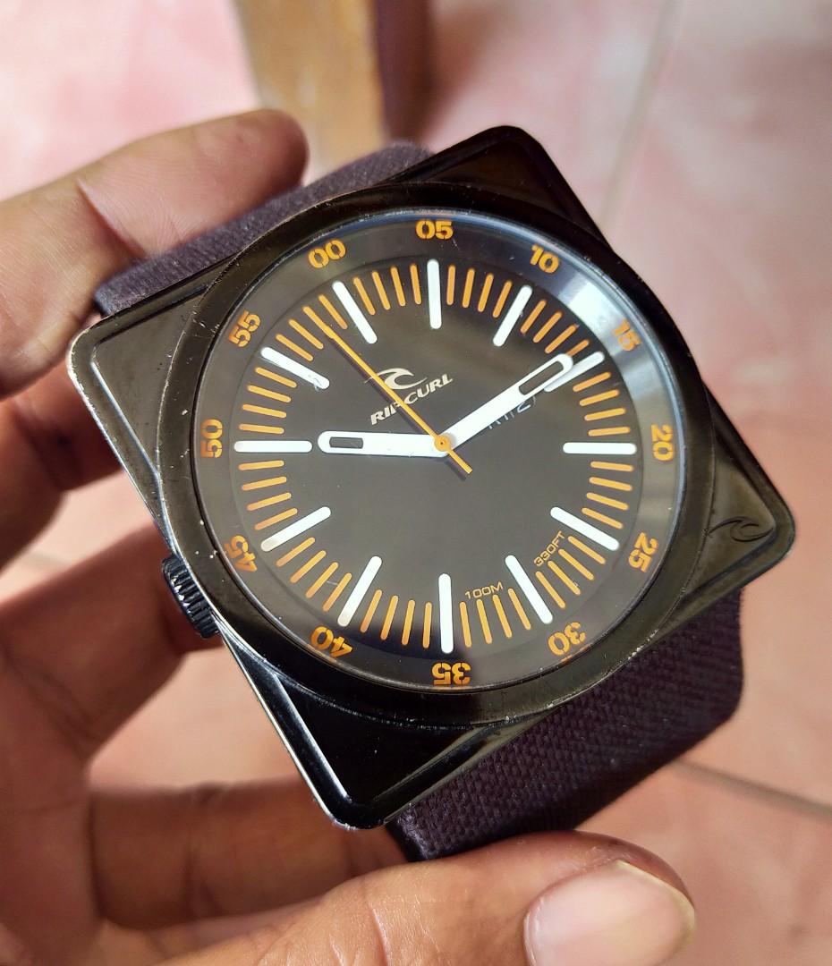 Jam Tangan Rip Curl Quartz All Original Full Set, Fesyen Pria, Jam ...