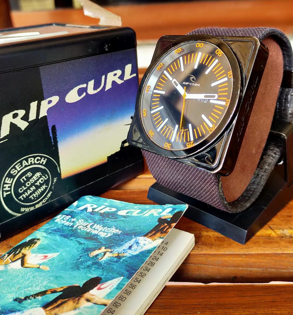 Jam Tangan Rip Curl Quartz All Original Full Set, Fesyen Pria, Jam ...