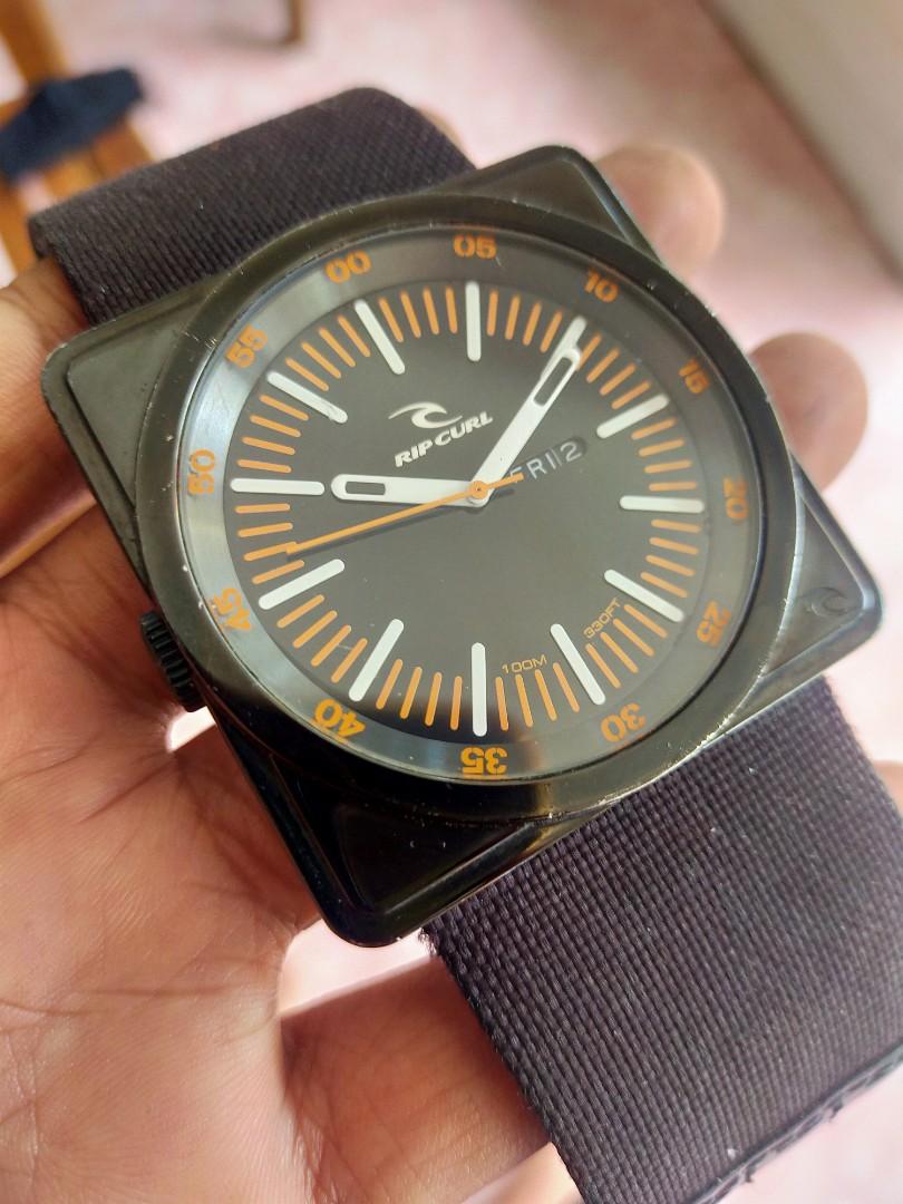 Jam Tangan Rip Curl Quartz All Original Full Set, Fesyen Pria, Jam ...