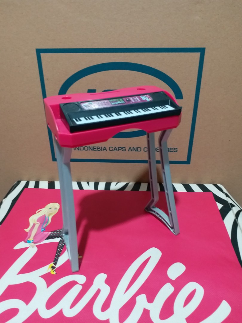 Keyboard barbie original mattel, Toys & Collectibles, Mainan di Carousell