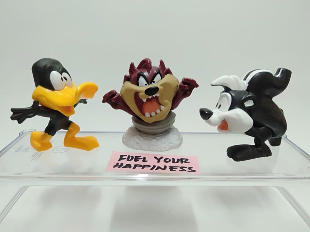 McDo McDonald's France Looney Tunes Duffy Duck Pepe Lephew Taz Happy ...