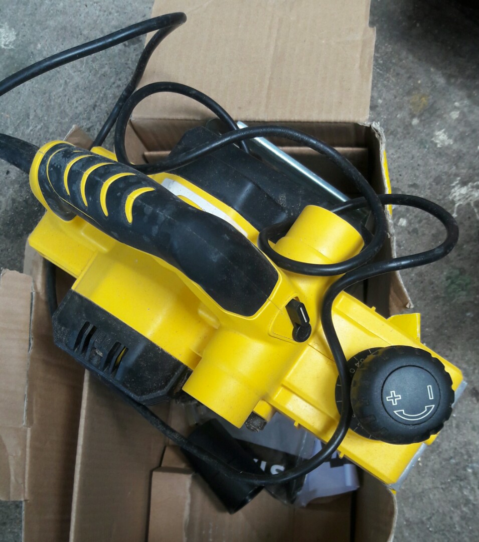 stanley electric planer, Furniture & Home Living, Home Improvement ...