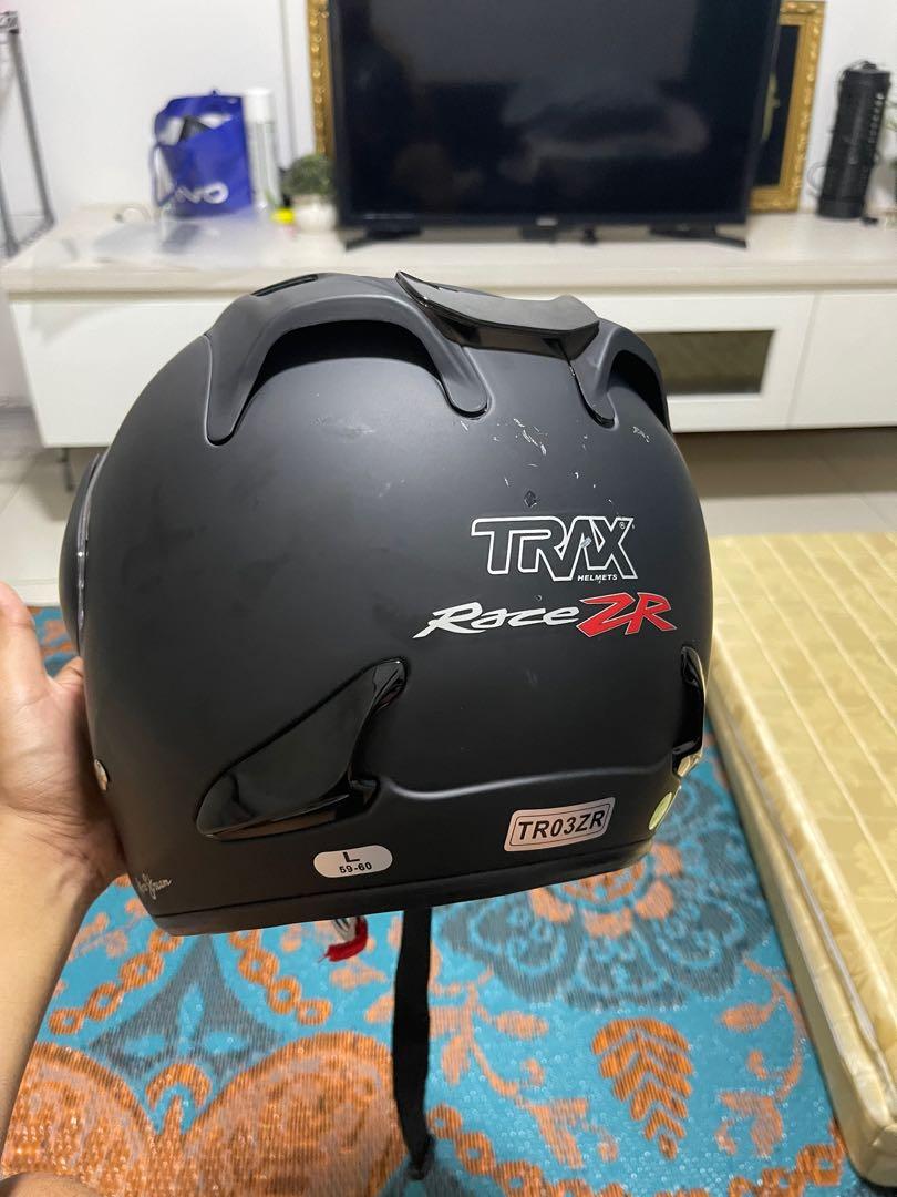 Trax Helmet Matte Black, Motorcycles, Motorcycle Apparel on Carousell