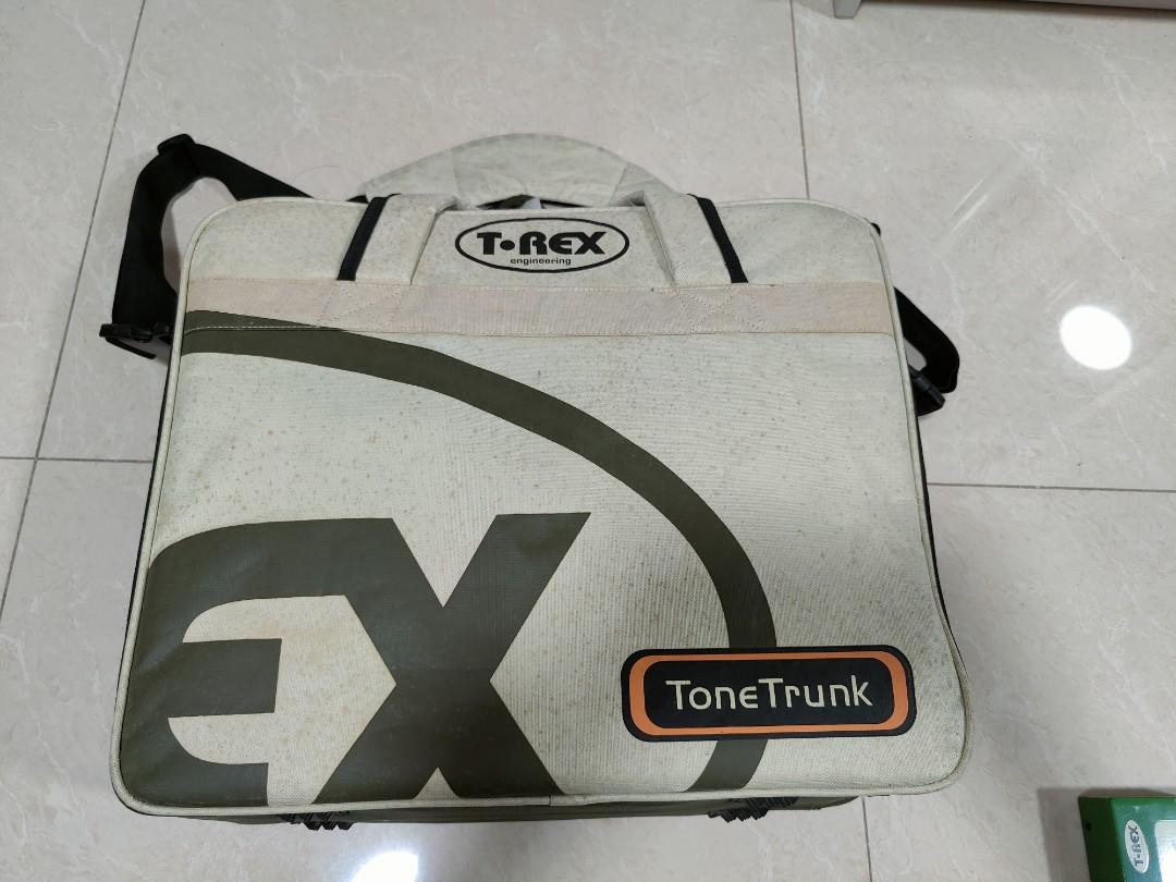 T-rex ToneTrunk Pedalboard and soft bag + T-rex Fuel Tank Chameleon ...