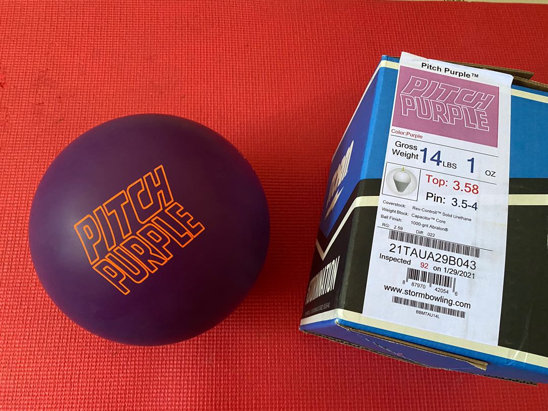 BNIB Bowling Ball - Storm Pitch Purple 14lbs Urethane, Sports Equipment ...