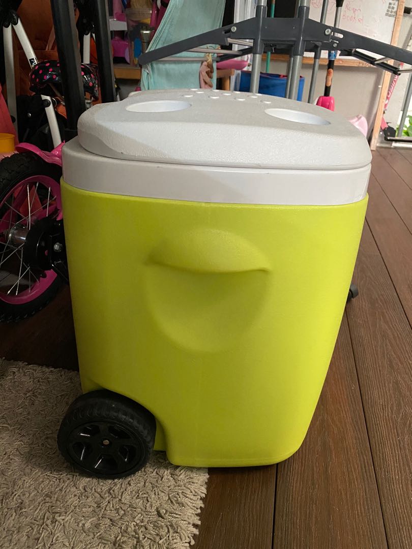 Cooler box with wheels, Furniture & Home Living, Home Improvement ...