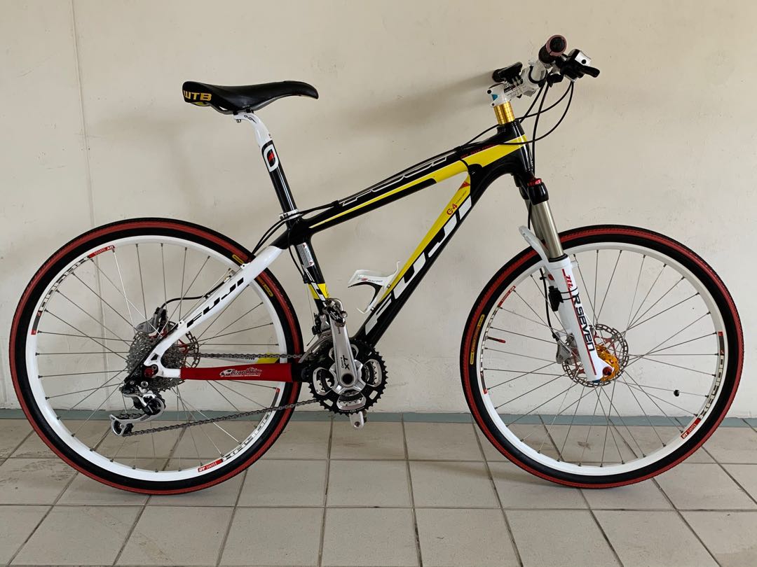 Fuji carbon bike, Sports Equipment, Bicycles & Parts, Bicycles on Carousell