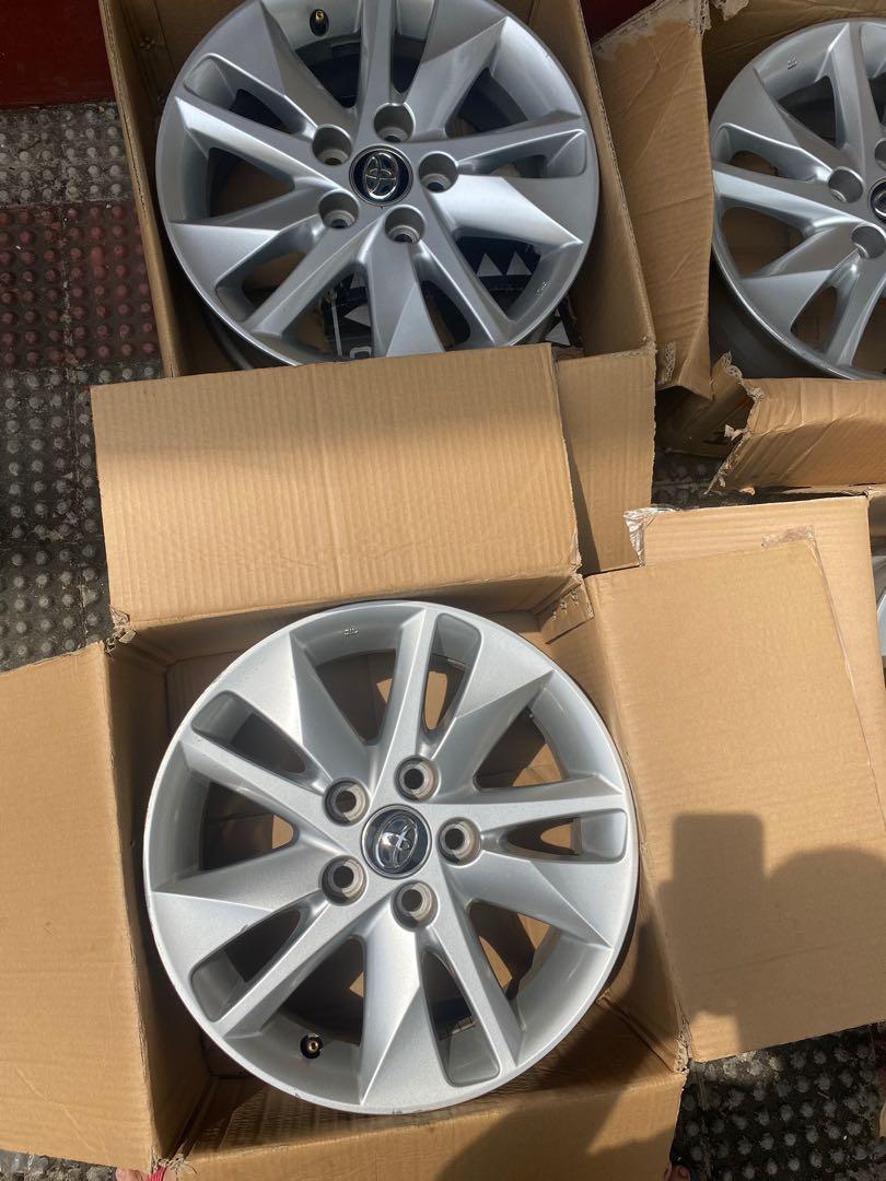 Innova mags all new complete centercaps, Car Parts & Accessories, Mags ...