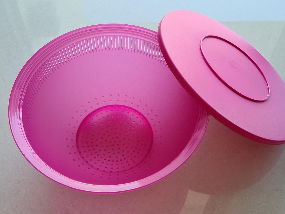 Tupperware colander, Furniture & Home Living, Kitchenware & Tableware ...
