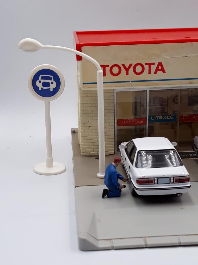 Vintage Tomica Tomy Town Toyota Dealership, Hobbies & Toys, Toys ...