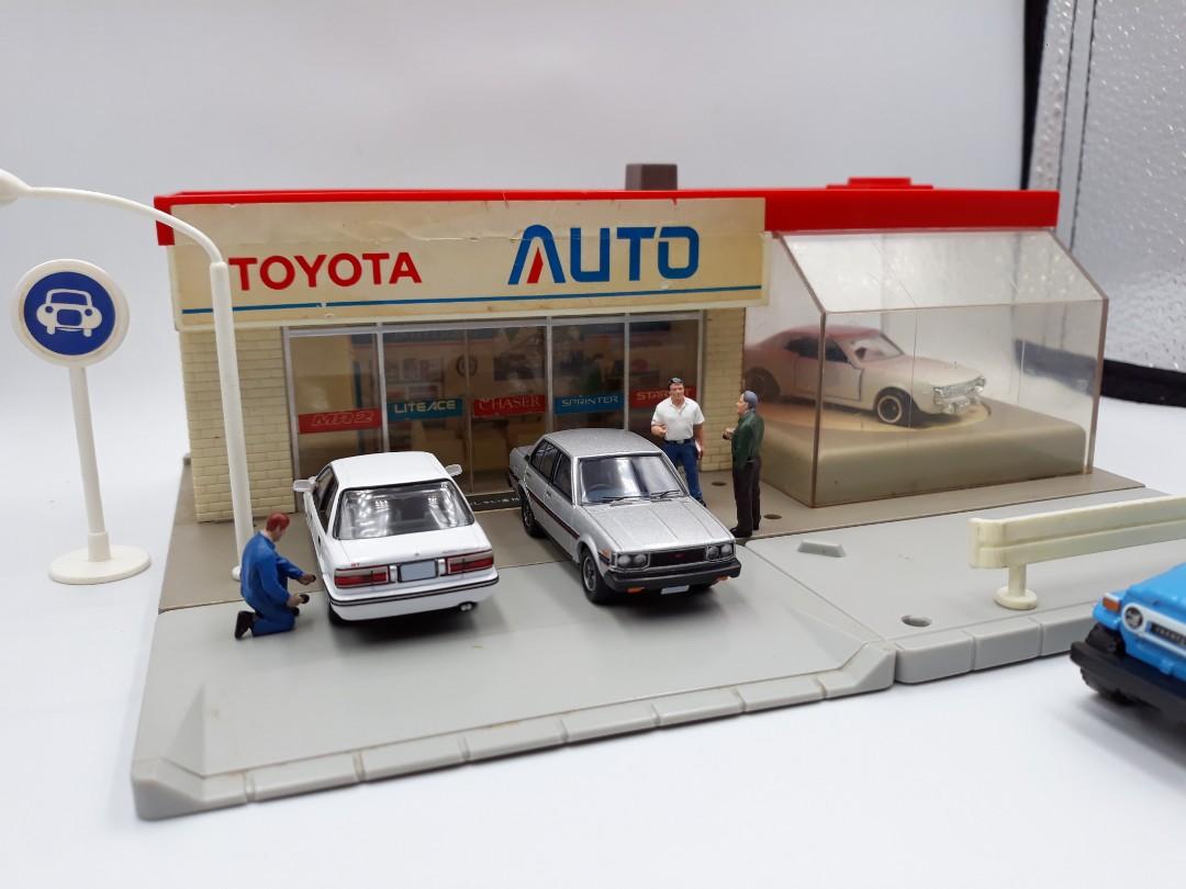 Vintage Tomica Tomy Town Toyota Dealership, Hobbies & Toys, Toys ...