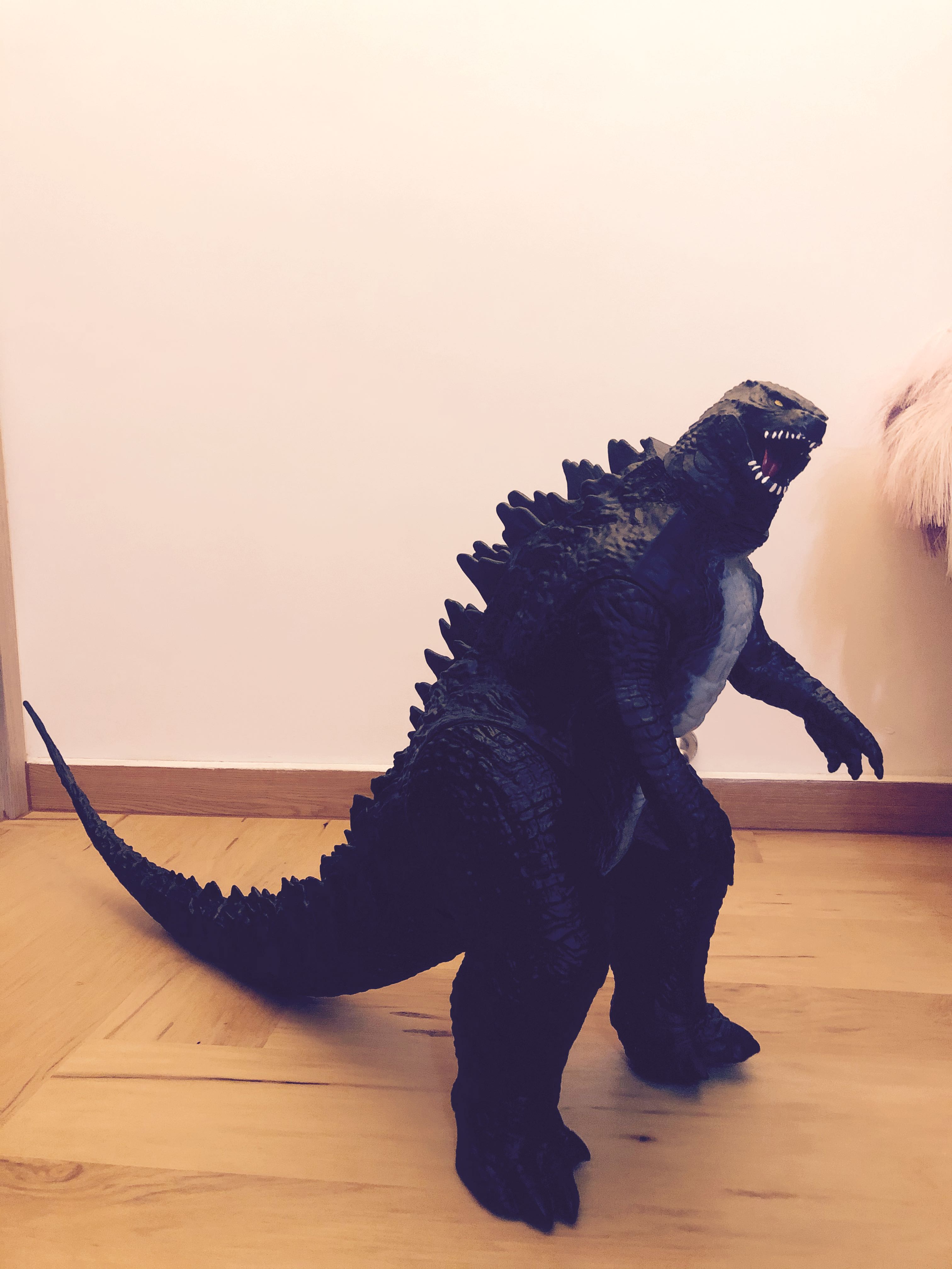 Giant size Godzilla figurine, Hobbies & Toys, Memorabilia ...