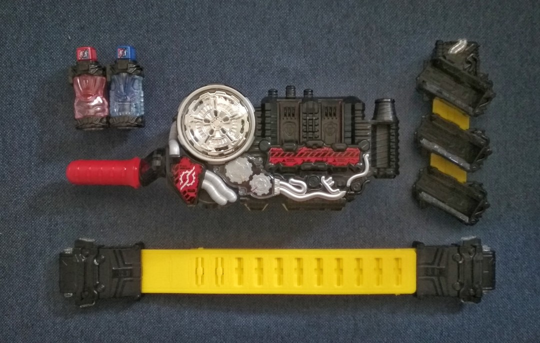 Kamen Rider Build DX Build Driver With Fullbottle Holder, Hobbies ...