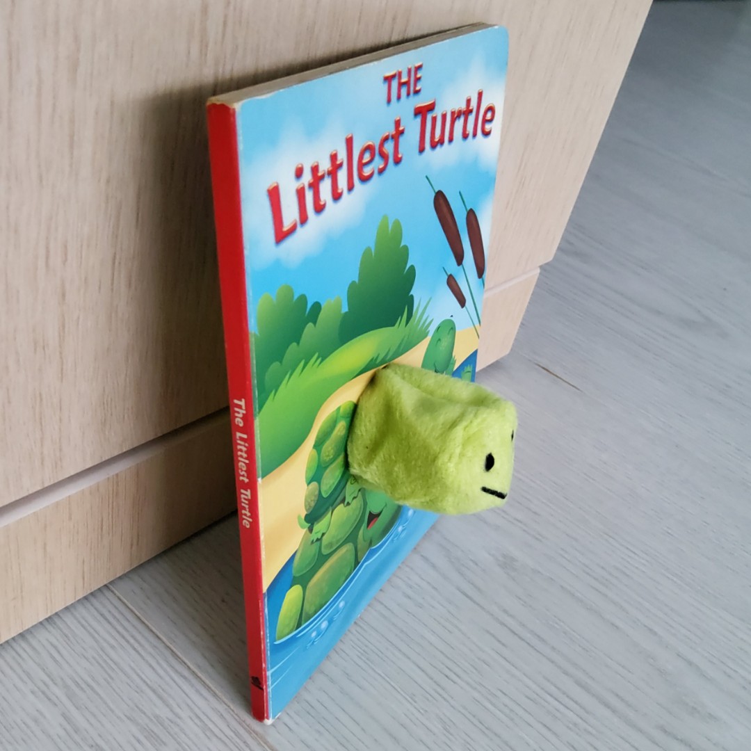 Thė Littlėst Turtlė Storybok wìth Plushiė Fingėr Puppėt, Hobbies & Toys ...