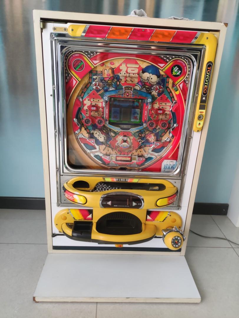 90s first generation pachinko machine, Hobbies & Toys, Memorabilia ...