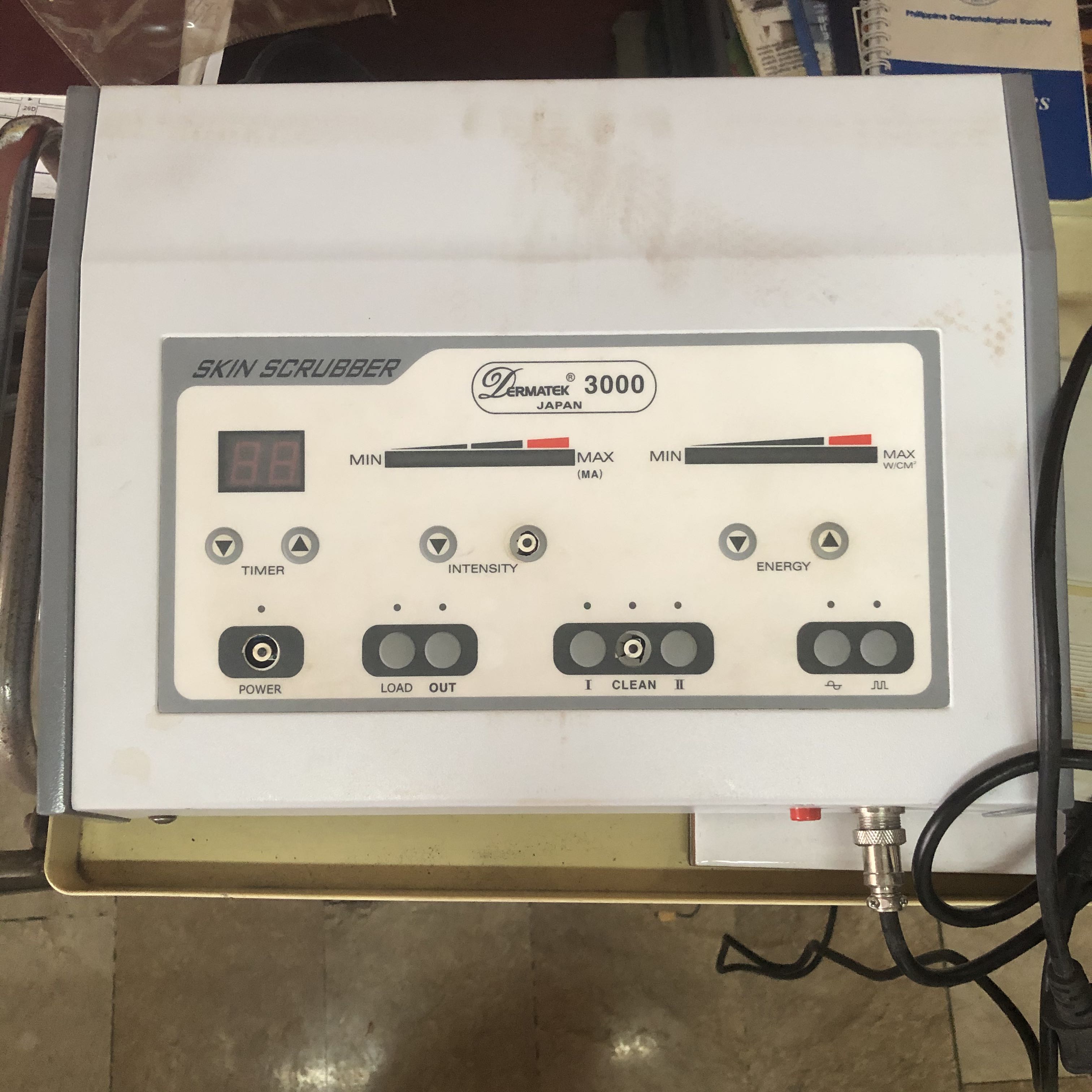 ♻️ Dermatek Japan 3000 Skin Scrubber, Health & Nutrition, Medical ...