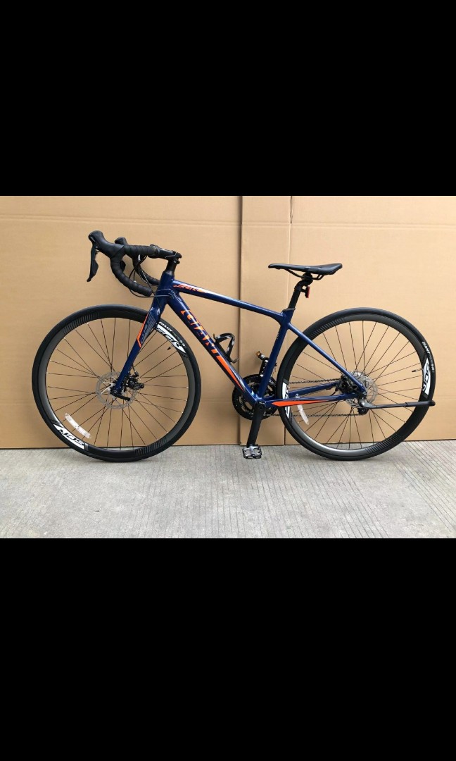 Giant SCR-D, Sports Equipment, Bicycles & Parts, Bicycles on Carousell