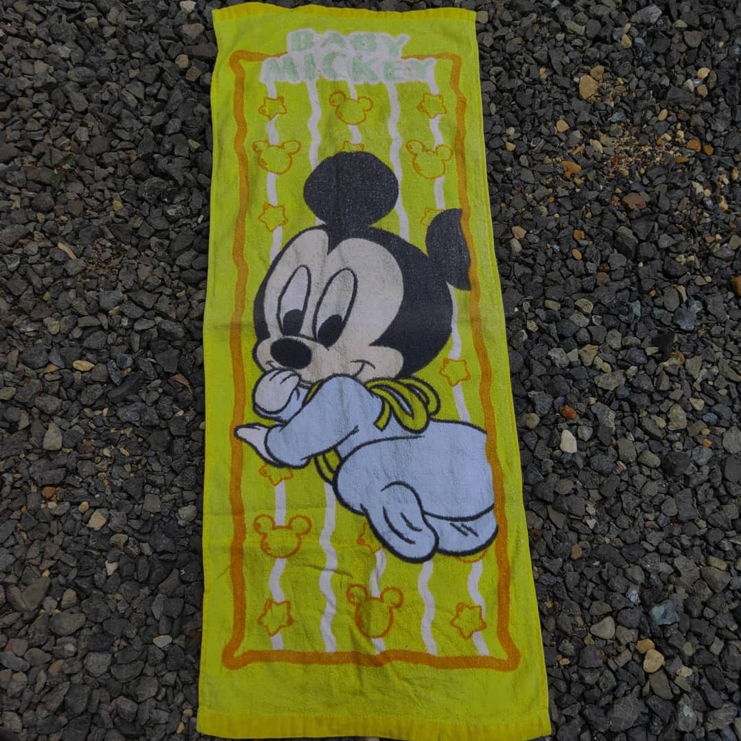 Handuk Souvenir Mickey Mouse Official Disney Desain And Kerajinan Tangan Barang And Aksesoris