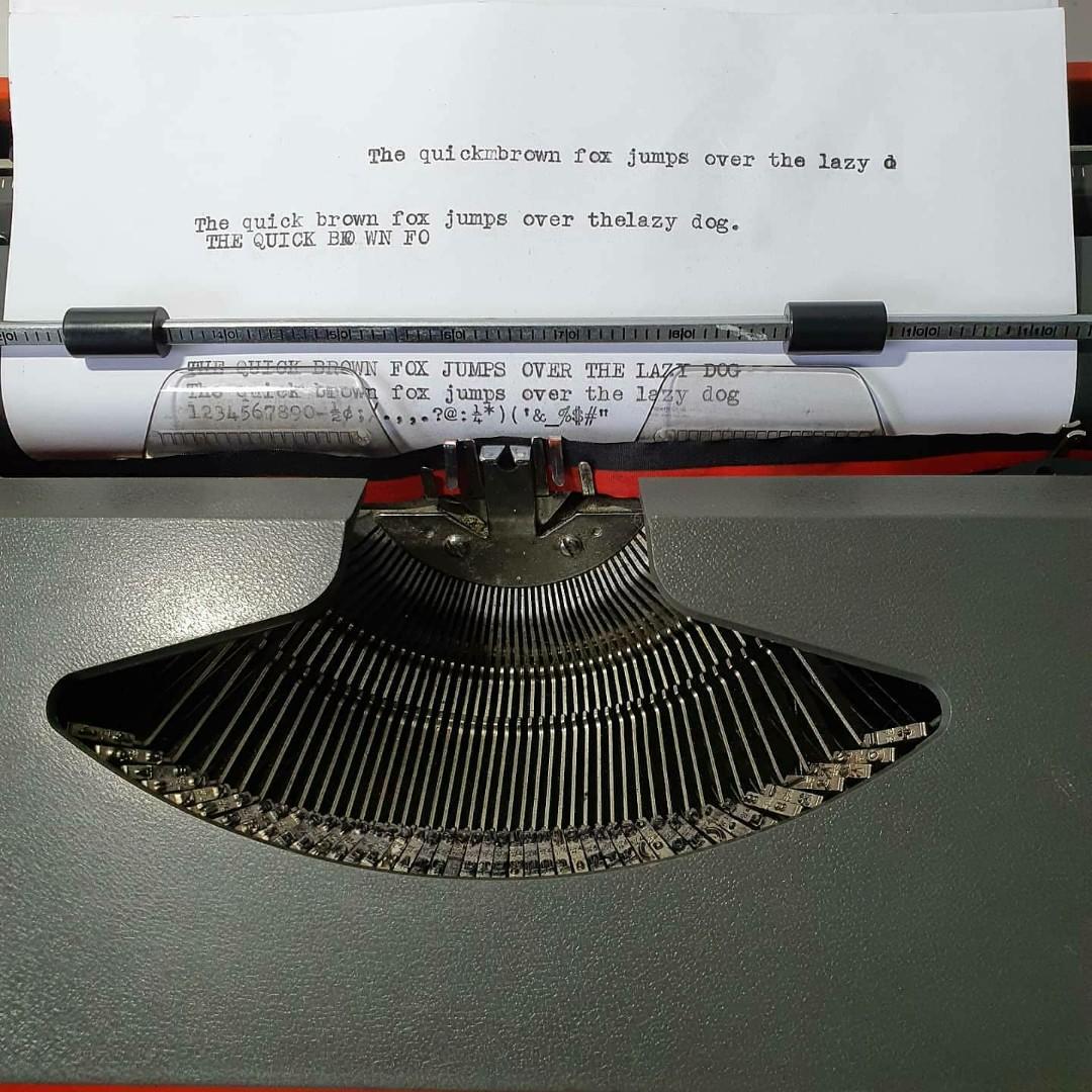 Hanimex regal typewriter, Hobbies & Toys, Memorabilia & Collectibles ...