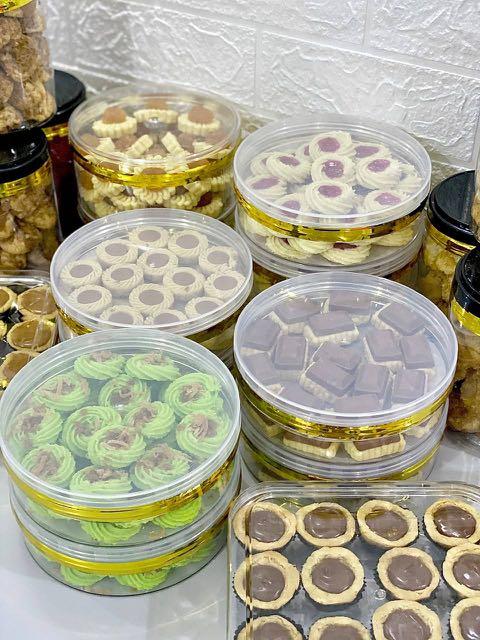 hari raya goodies 2021, Food & Drinks, Gift Baskets & Hampers on Carousell