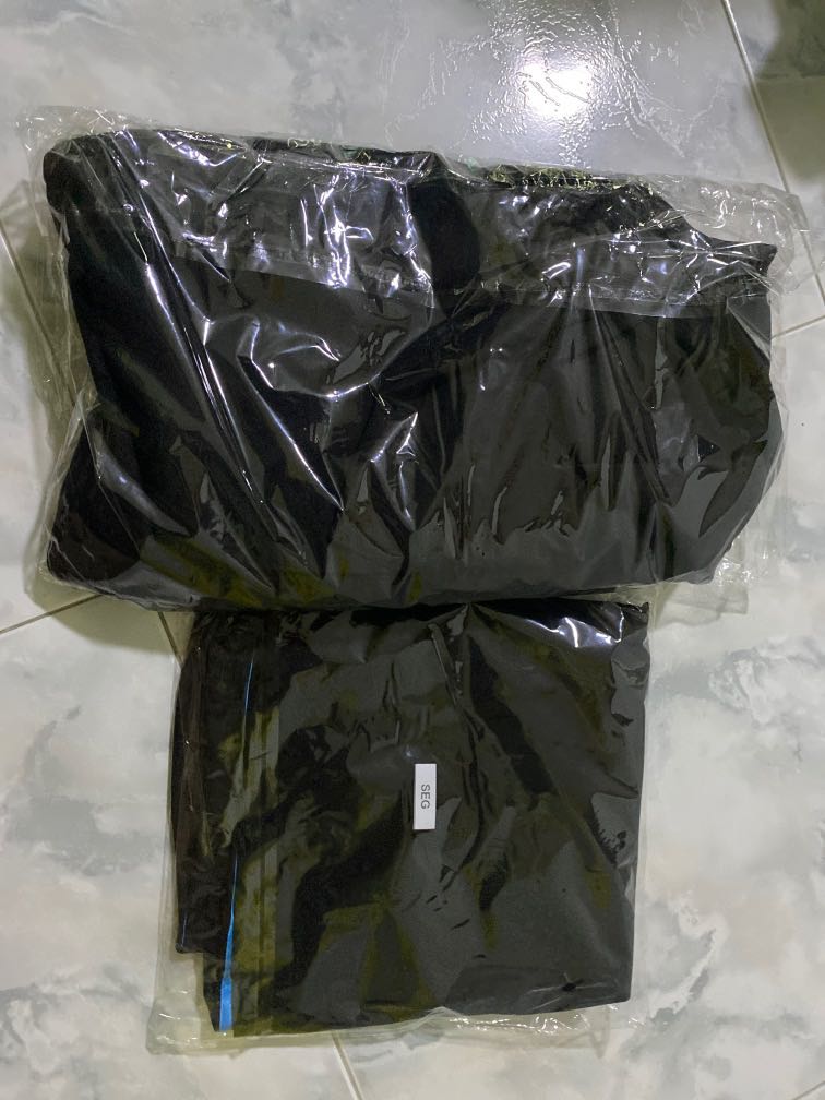 Republic Poly Graduation Gown, Men's Fashion, Coats, Jackets and ...