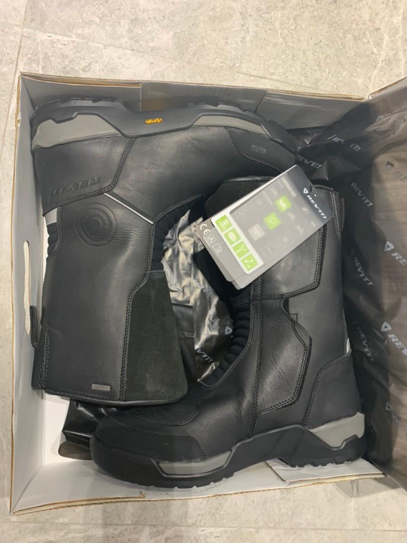REV'IT Compass H20 Riding Boots, Motorcycles, Motorcycle Apparel on Carousell