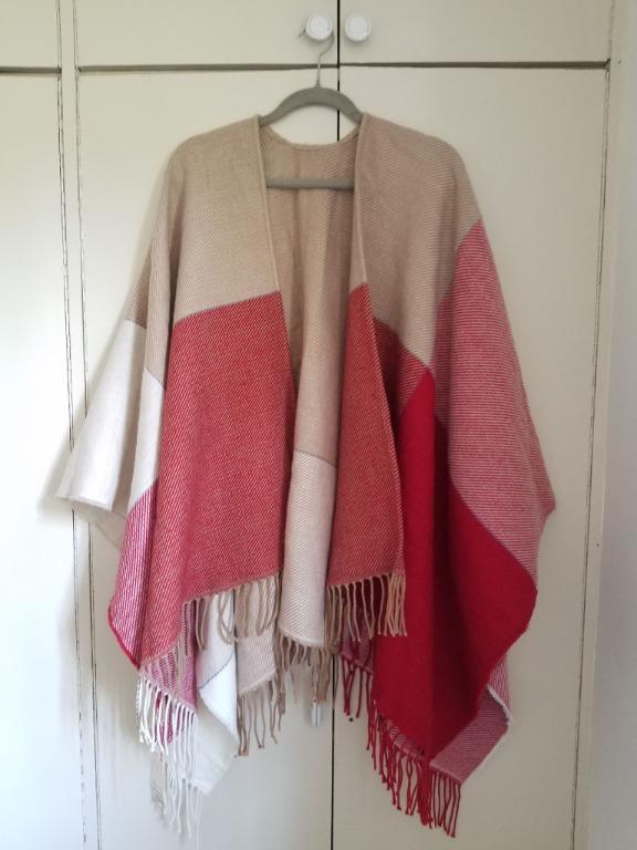 New! Uniqlo 2-Way Stole, Women's Fashion, Watches & Accessories ...