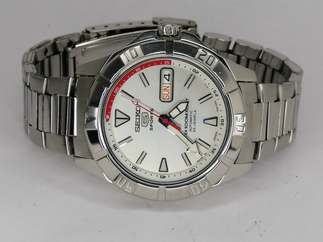 AuthentiC SEIKO 5 sports automatic mens watch, Men's Fashion, Watches ...