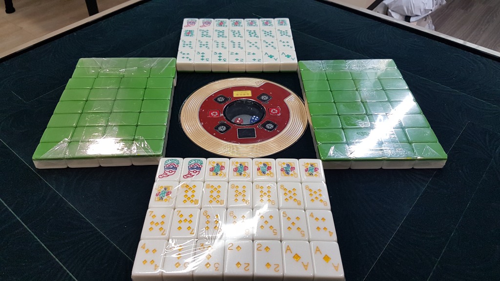 Eight n Crate, magnetic Lami mahjong tile set, to be use on auto ...