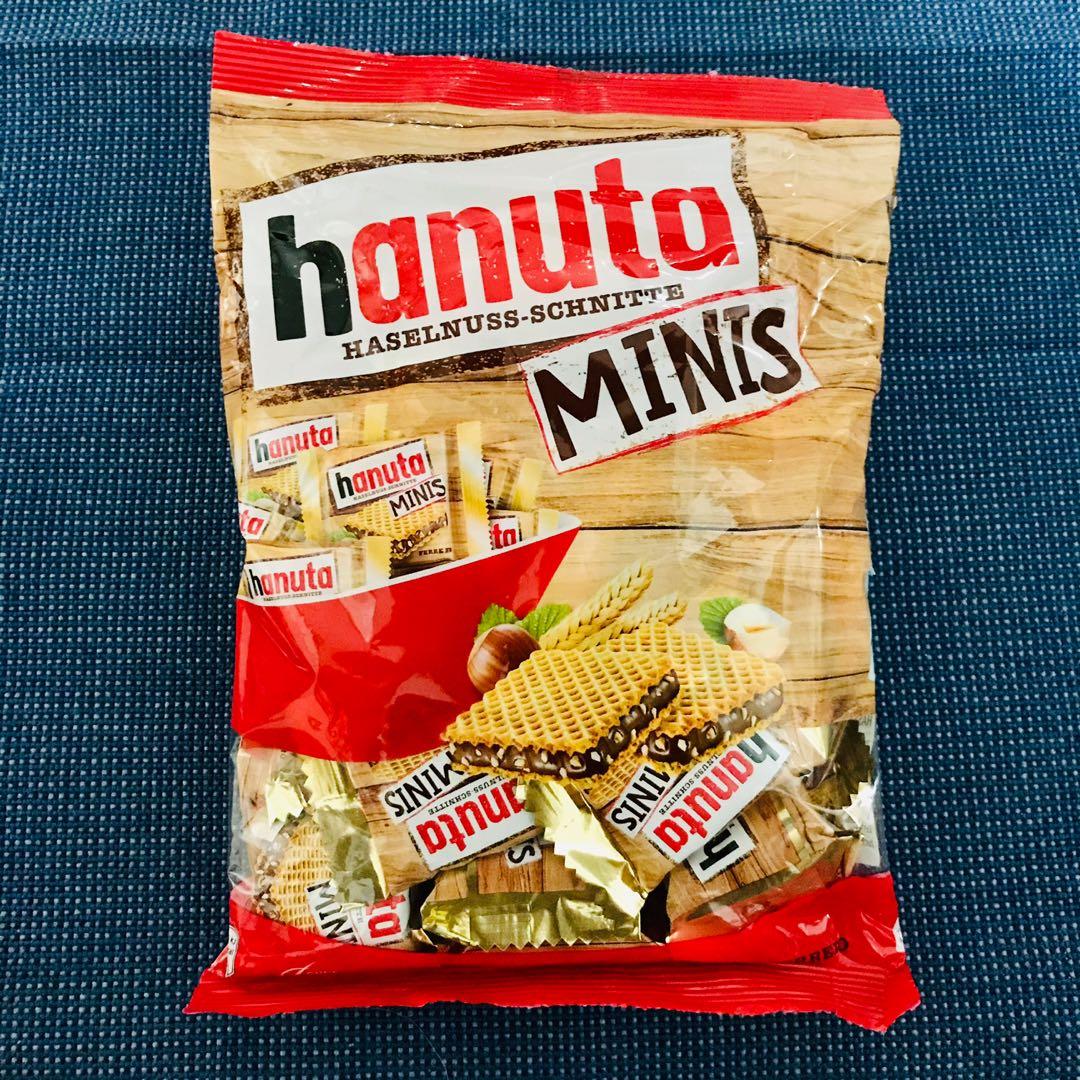 Hanuta Minis, Food & Drinks, Packaged & Instant Food on Carousell