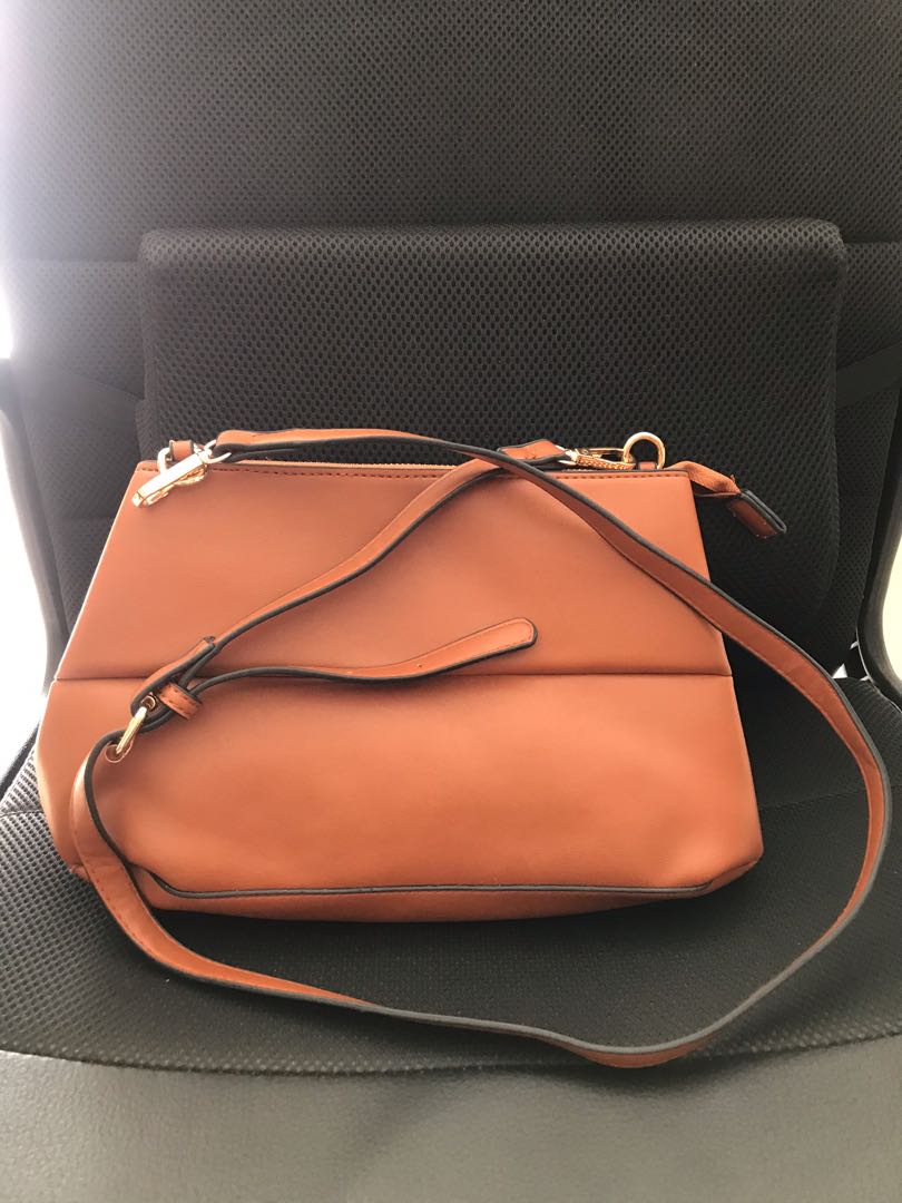 Lightweight Sling Bag, Women's Fashion, Bags & Wallets, Cross-body Bags ...