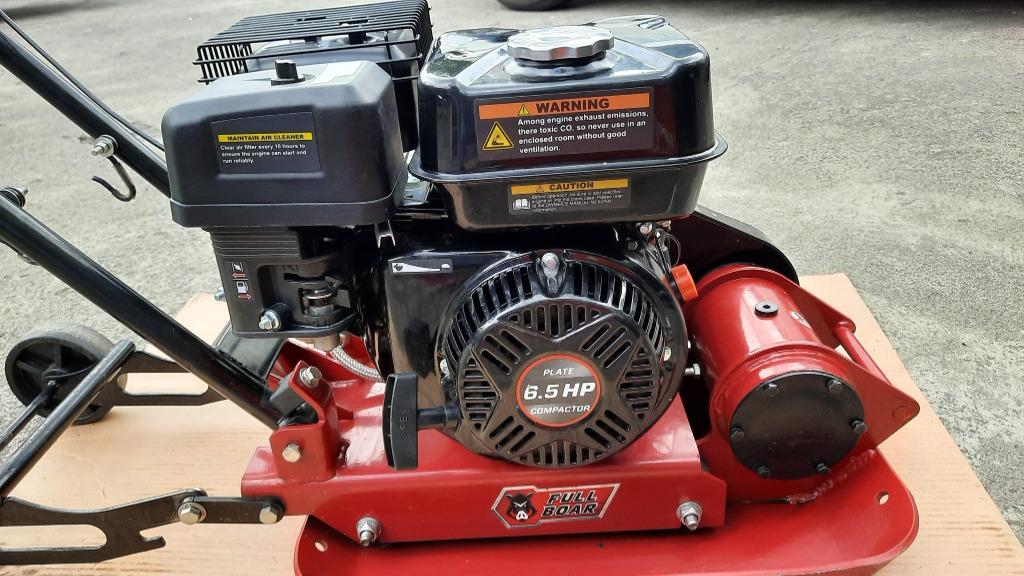 Plate Compactor Full Boar 6.5HP, Commercial & Industrial, Construction ...