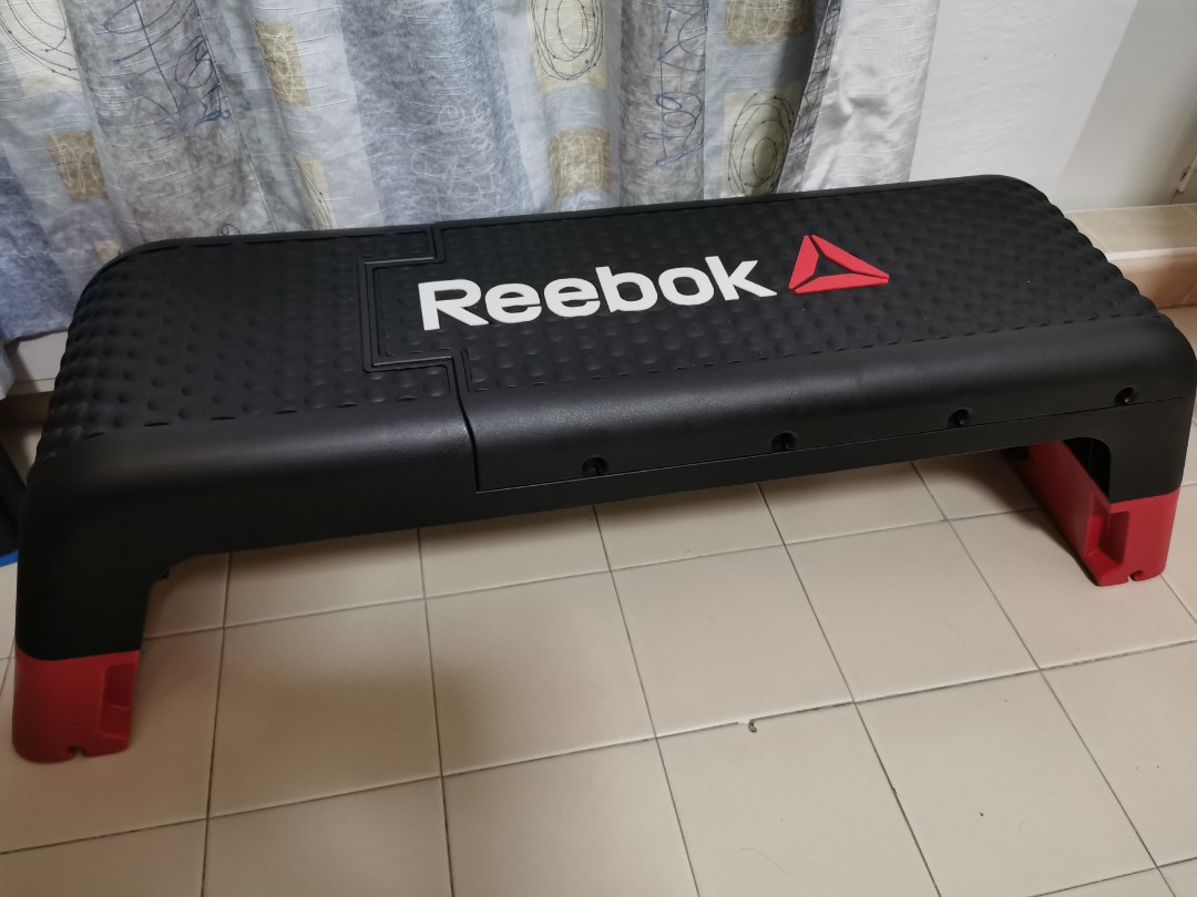 Reebok Deck flat/incline Bench step, Sports Equipment, Exercise ...