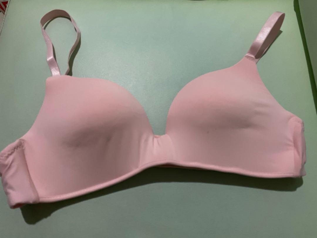 Bra pink uniqlo model, Fesyen Wanita, Aksesoris di Carousell