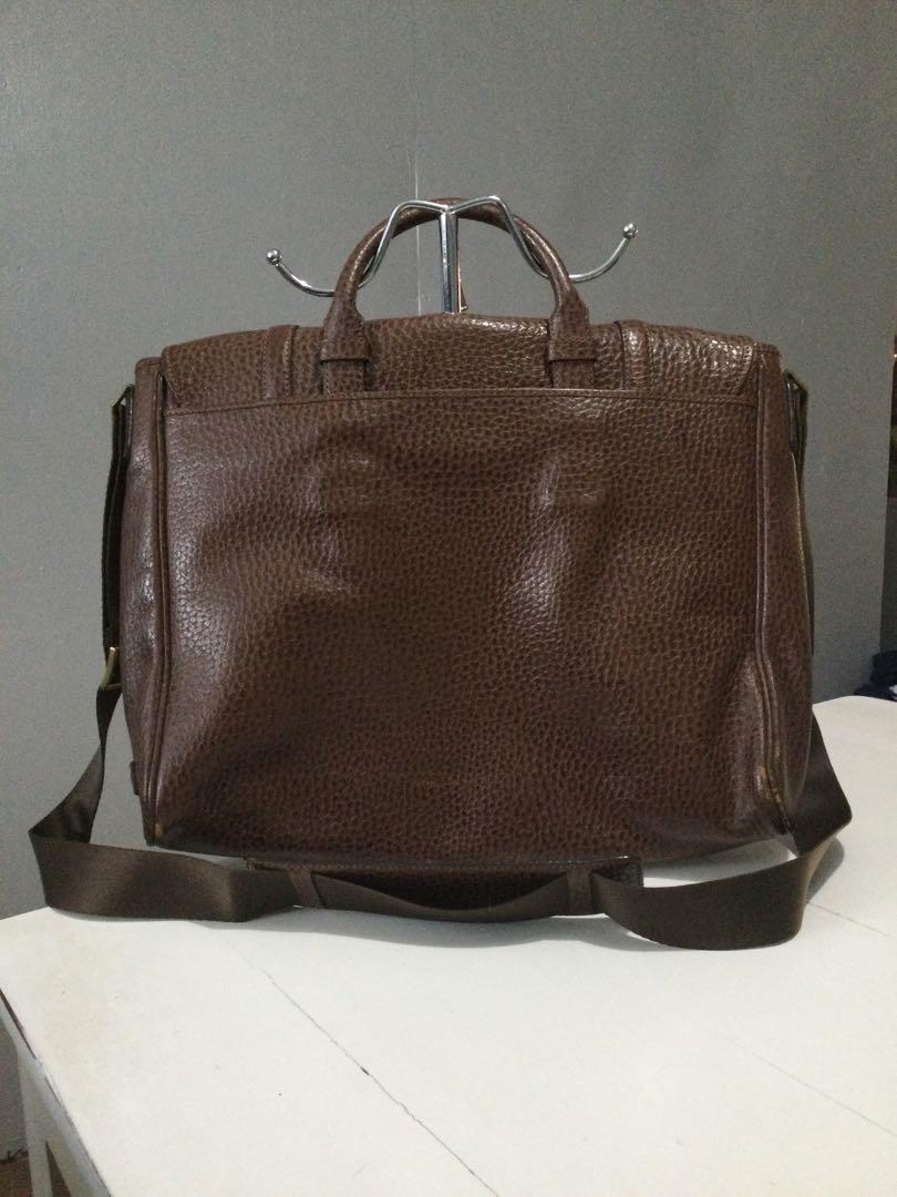 Fino Leatherware Messenger Bag, Men's Fashion, Bags, Briefcases on ...