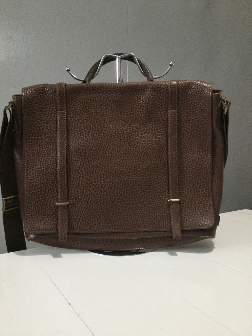 Fino Leatherware Messenger Bag, Men's Fashion, Bags, Briefcases on ...