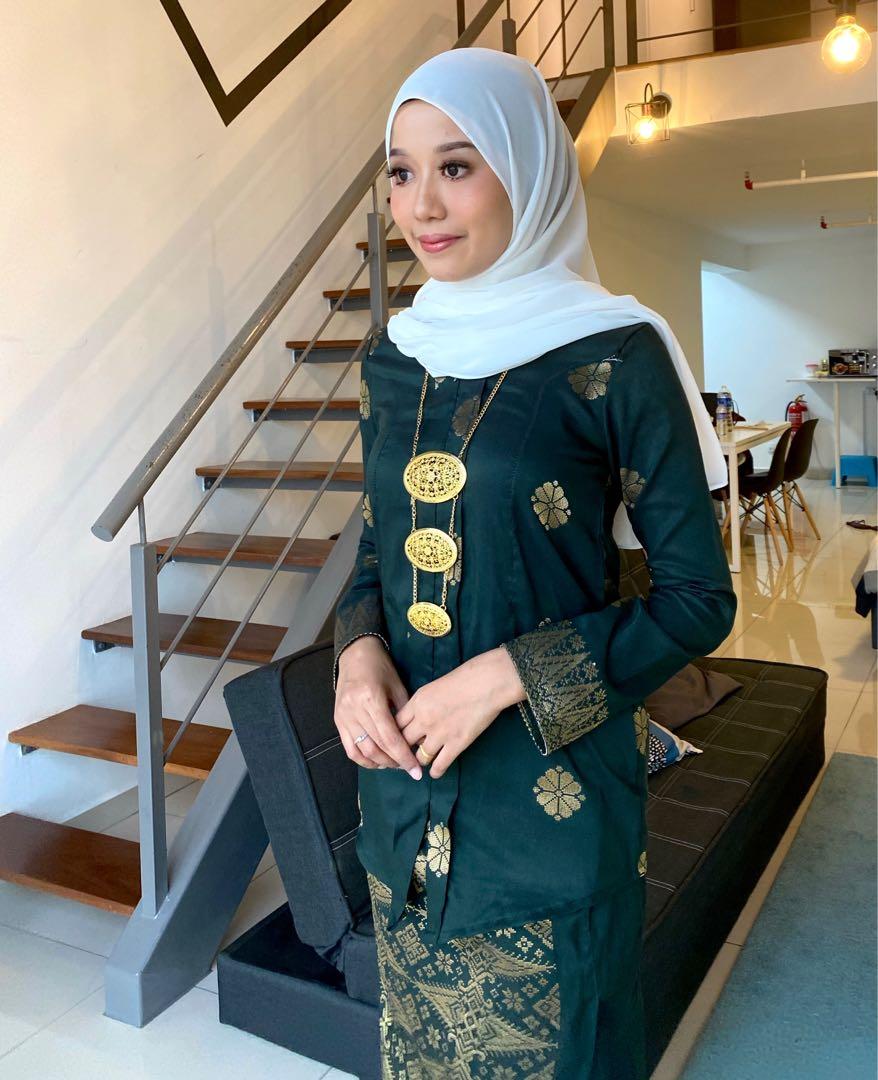 Kebaya Songket Emerald Green, Women's Fashion, Muslimah Fashion, Baju ...