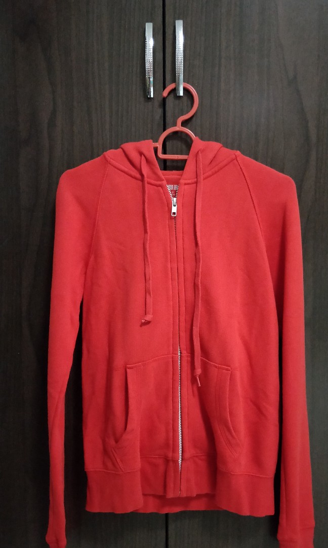 Uniqlo Red Jacket, Women's Fashion, Coats, Jackets and Outerwear on ...