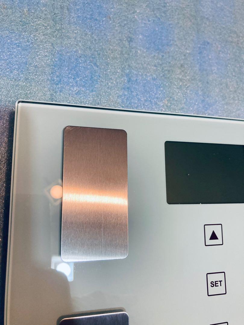 丸隆 IMA-001 脂肪磅 體脂磅 電子磅 IRIS OHYAMA Body Composition Scale, 傢俬＆家居, 浴室、廚房用品配件 - Carousell