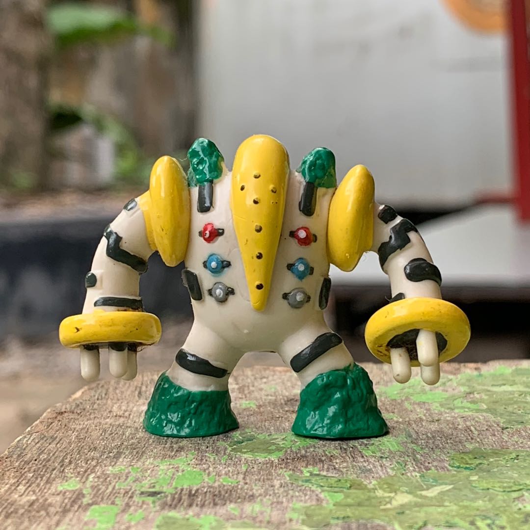 ♻️ ORIGINAL Pokemon figure : Regigigas (Colourful Robot Pokemon ...