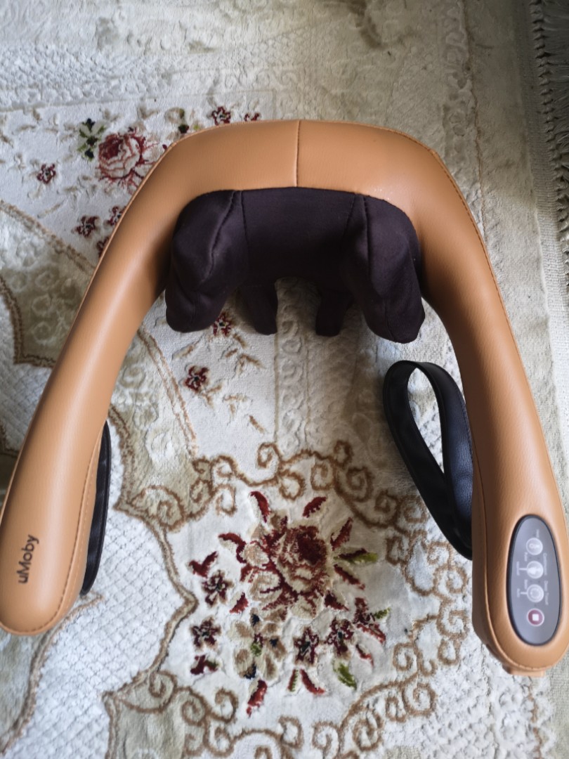 Almost new Osim Umoby portable massager c/w box, Health & Nutrition ...